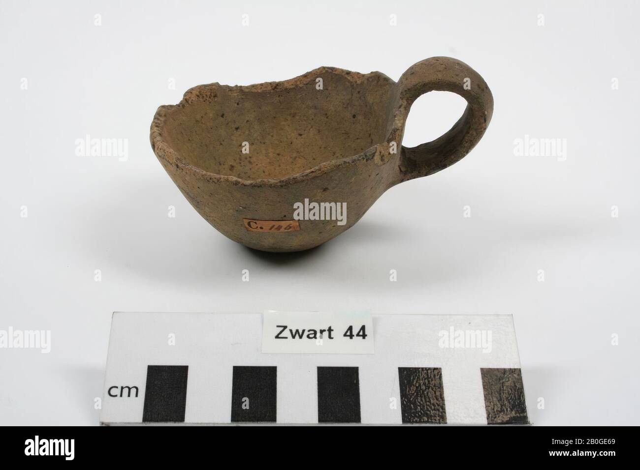 Ear tapered hi-res stock photography and images - Alamy