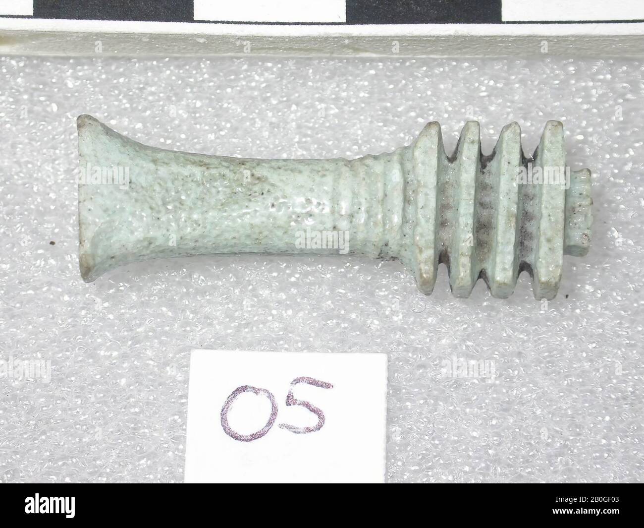 jade column, amulet, hieroglyph, faience, 3.3 cm, Egypt Stock Photo - Alamy