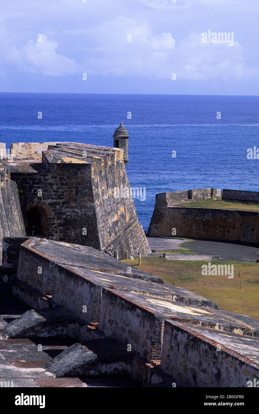 PUERTO RICO, OLD SAN JUAN, SAN CRISTOBAL FORTRESS Stock Photo - Alamy