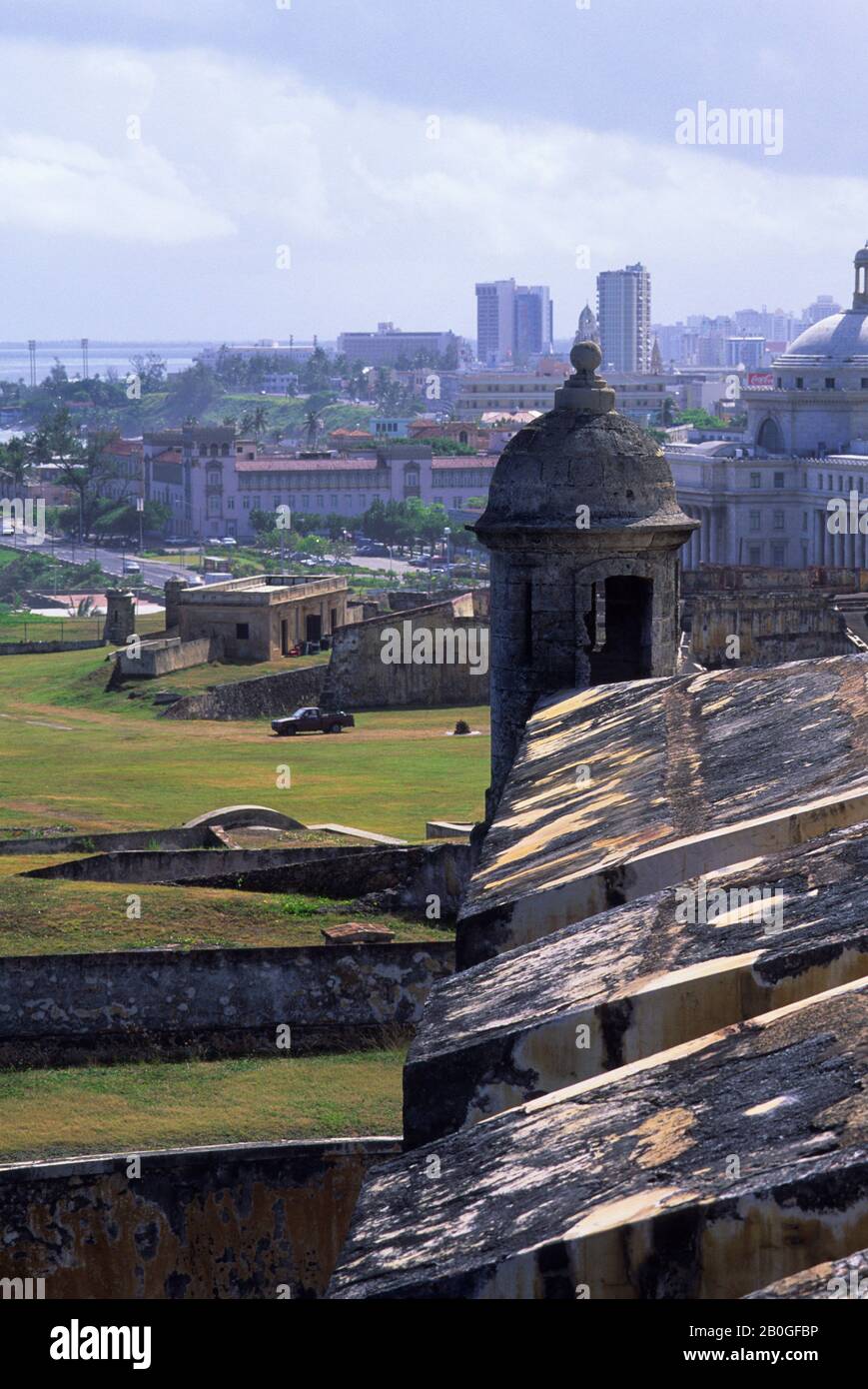 PUERTO RICO, OLD SAN JUAN, SAN CRISTOBAL FORTRESS Stock Photo - Alamy