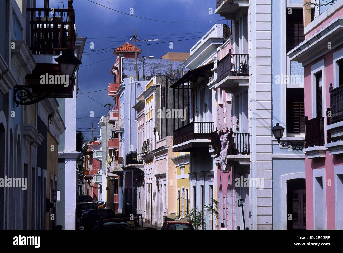 PUERTO RICO, OLD SAN JUAN, COLONIAL ARCHITECTURE Stock Photo - Alamy