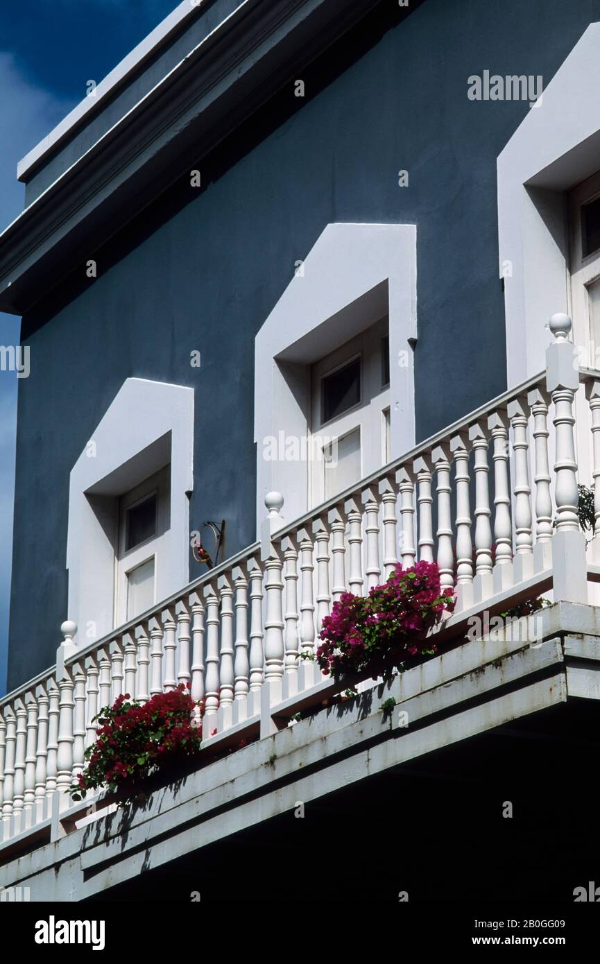 PUERTO RICO, OLD SAN JUAN, COLONIAL ARCHITECTURE, WINDOWS Stock Photo ...