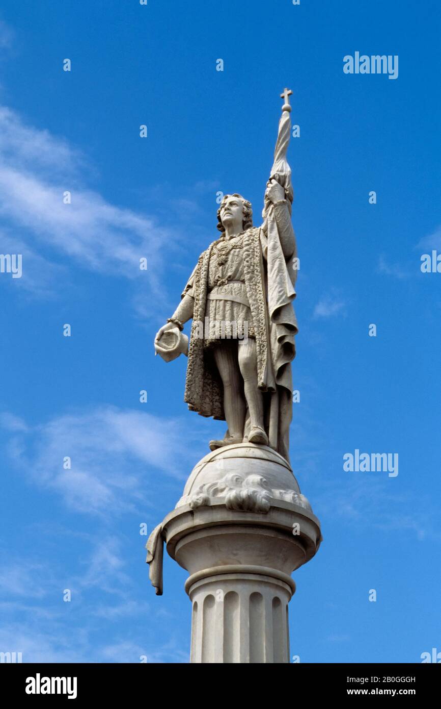 PUERTO RICO, OLD SAN JUAN, STATUE OF CRISTOBAL COLON (Christopher ...