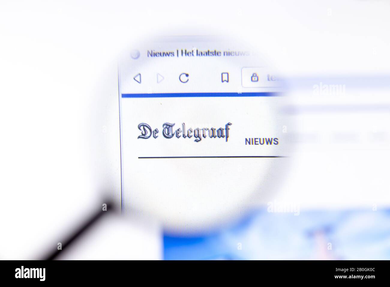 Los Angeles, California, USA - 18.02.2020: De Telegraaf website page ...