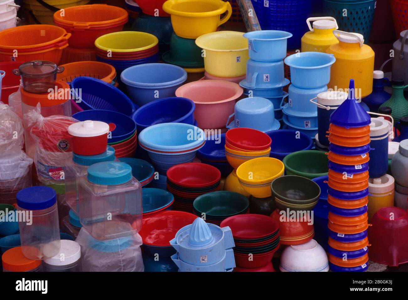 ECUADOR, HIGHLANDS, PUJILI, LOCAL INDIAN MARKET, PLASTIC WARES Stock ...