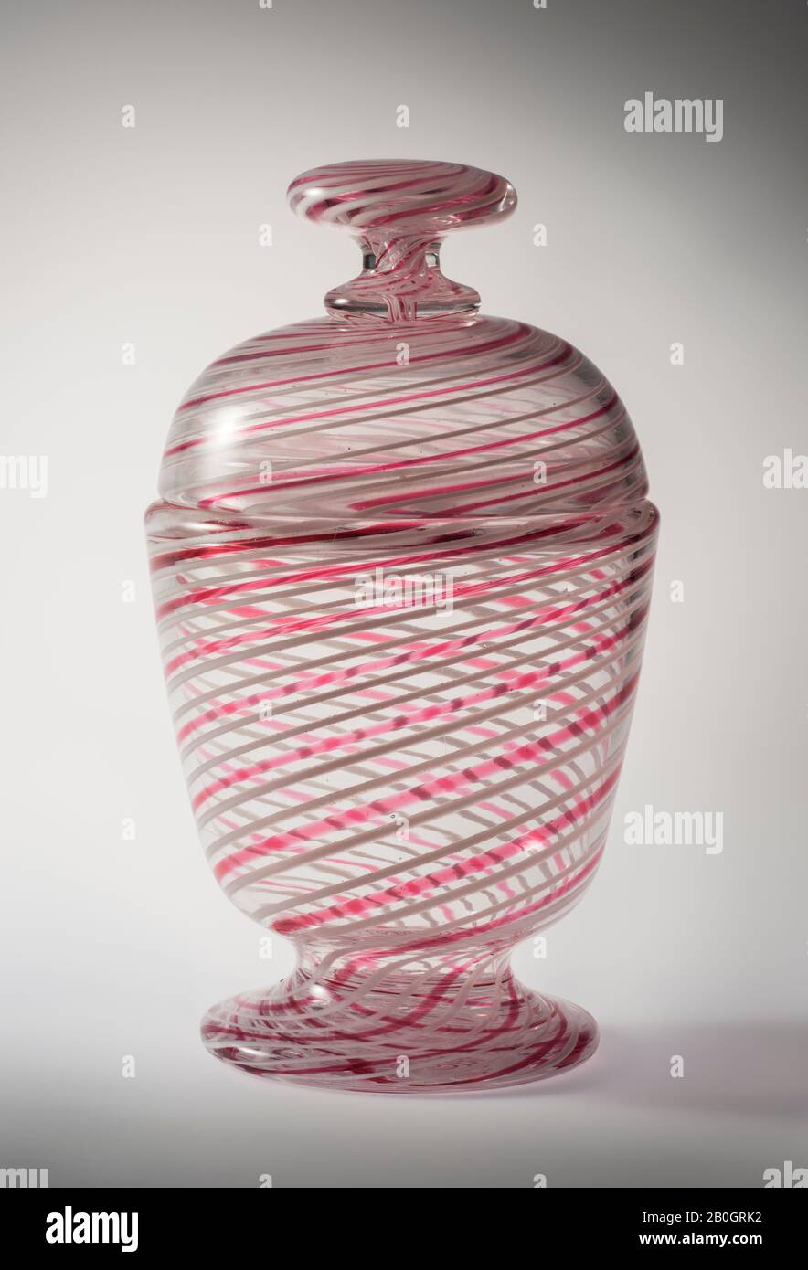 Opaque white glass threads hi-res stock photography and images - Alamy