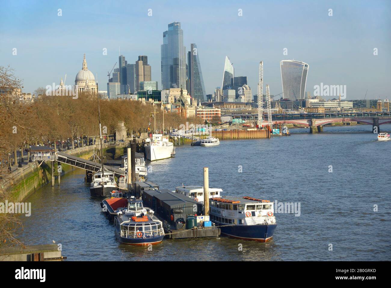 London, England, UK. Boats moored in the River Thames Stock Photo - Alamy