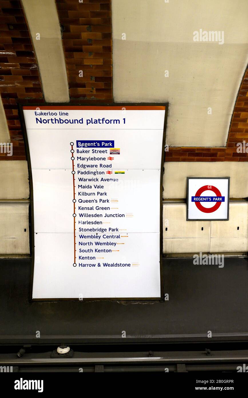 Bakerloo line underground station hi-res stock photography and images ...