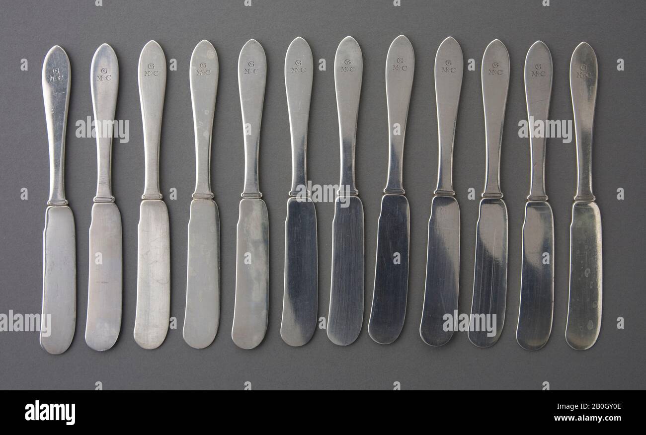 Cast 1918 hi-res stock photography and images - Alamy