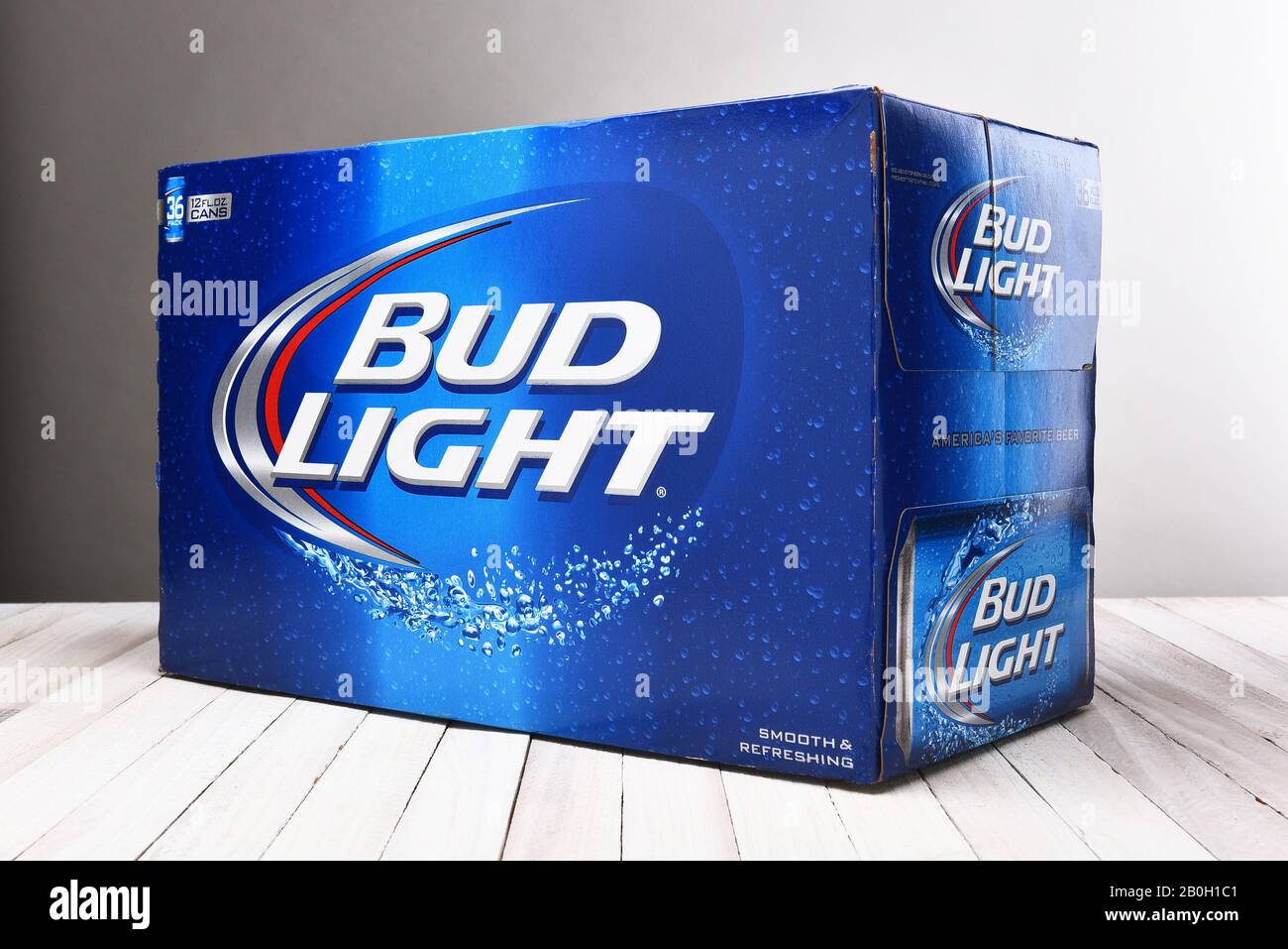 Budweiser beer cans hi-res stock photography and images - Alamy