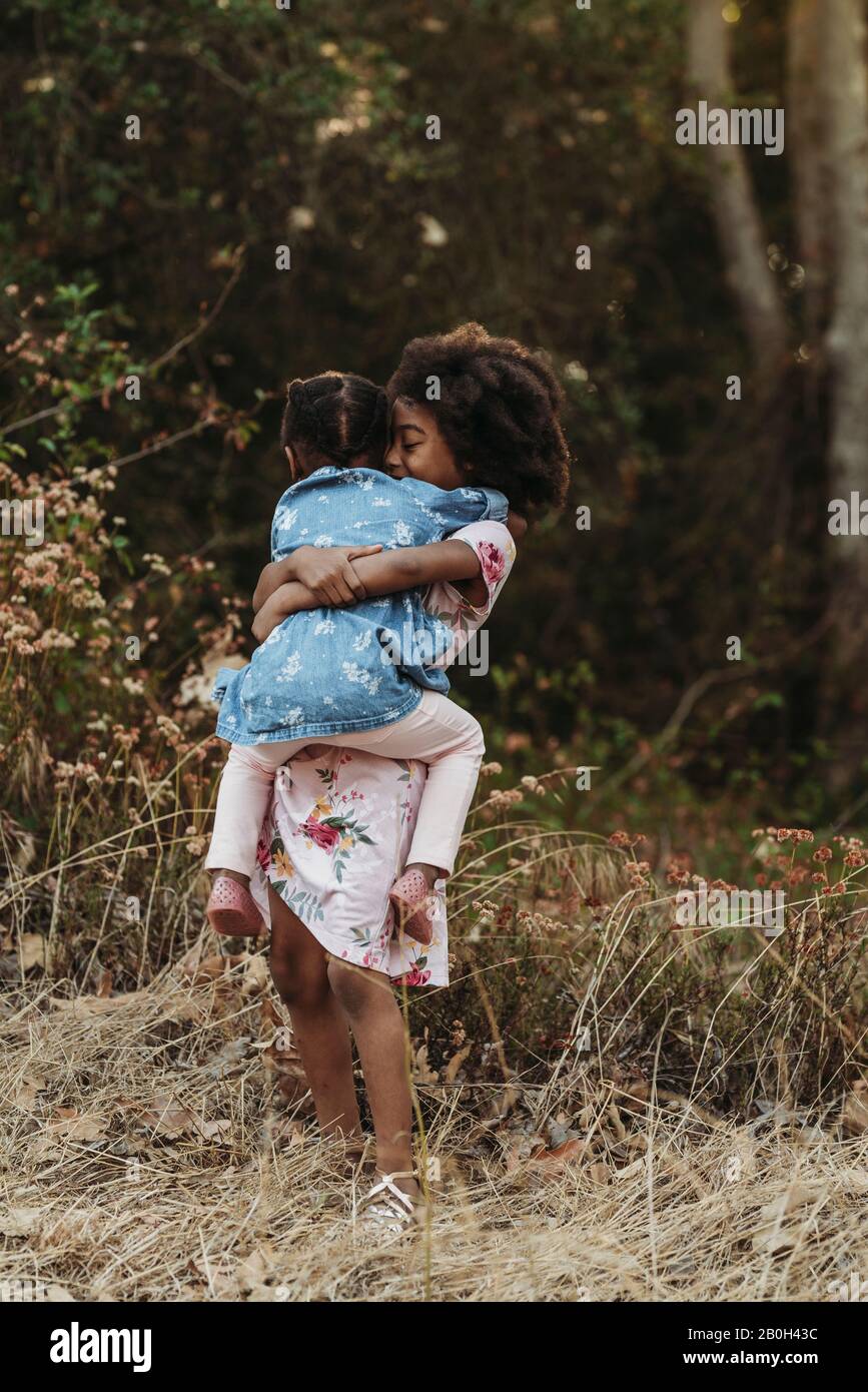 Portrait two sisters hi-res stock photography and images - Alamy