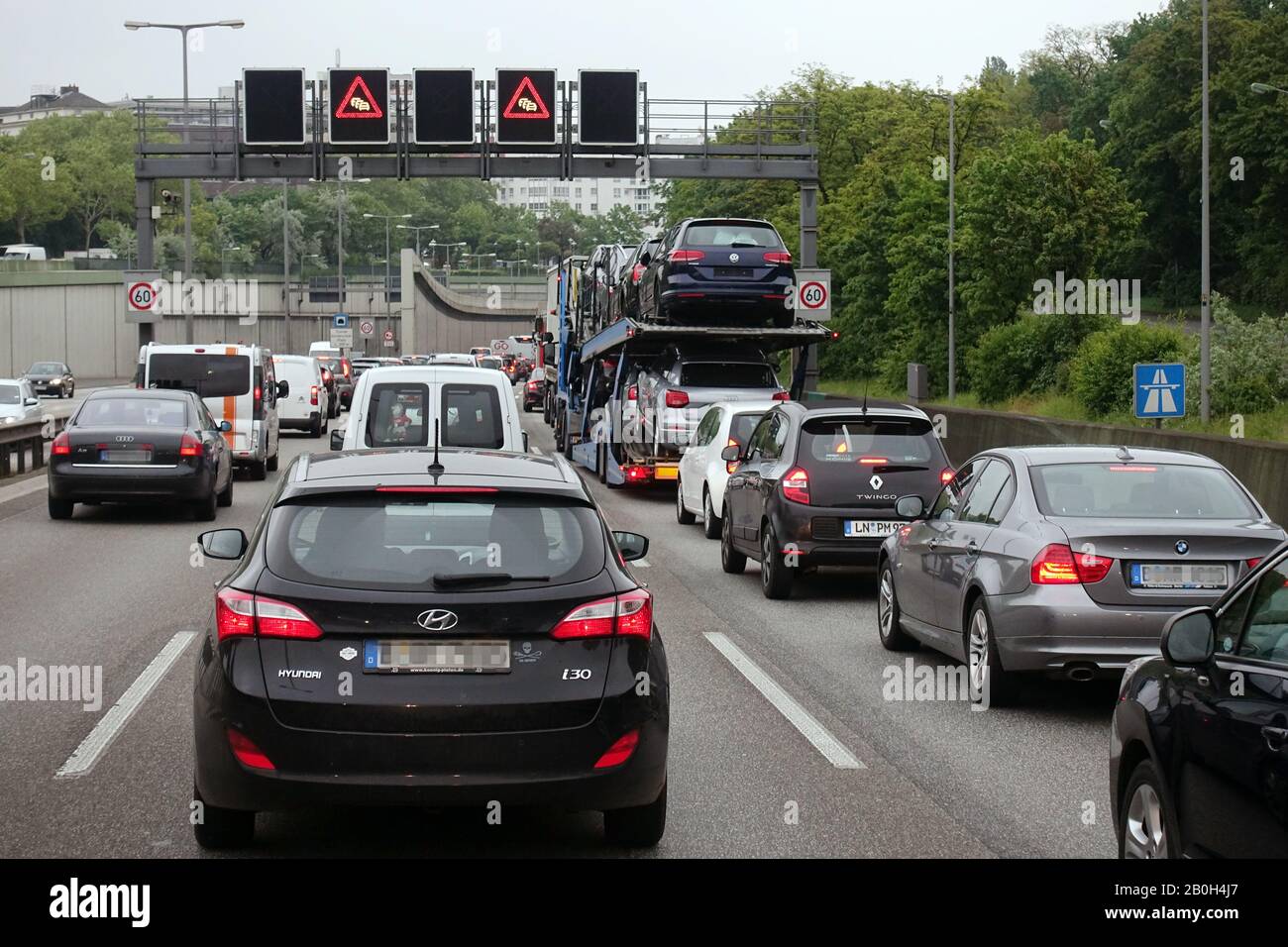 Berlin germany traffic congestion in hi-res stock photography and ...