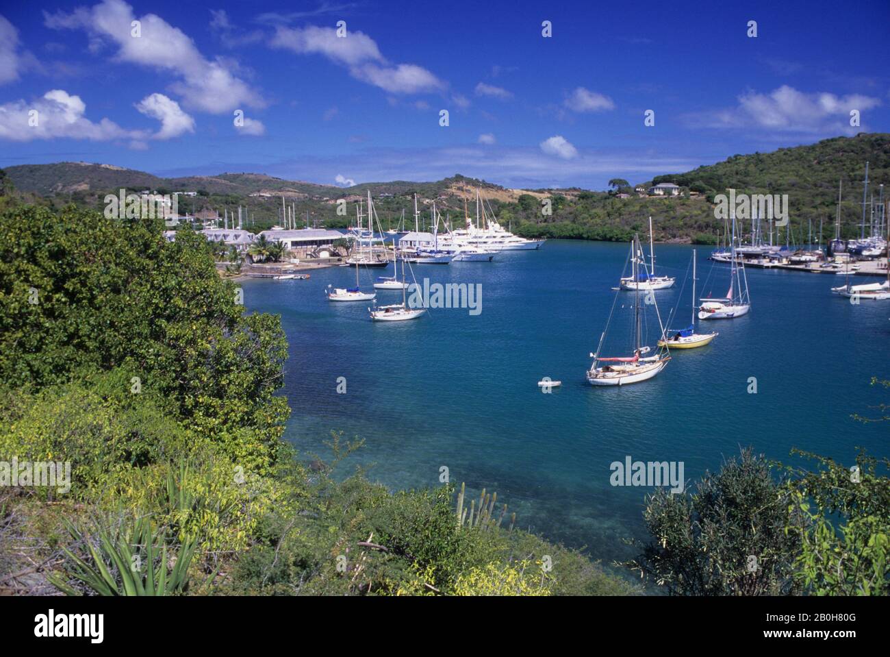 English harbor hi-res stock photography and images - Alamy