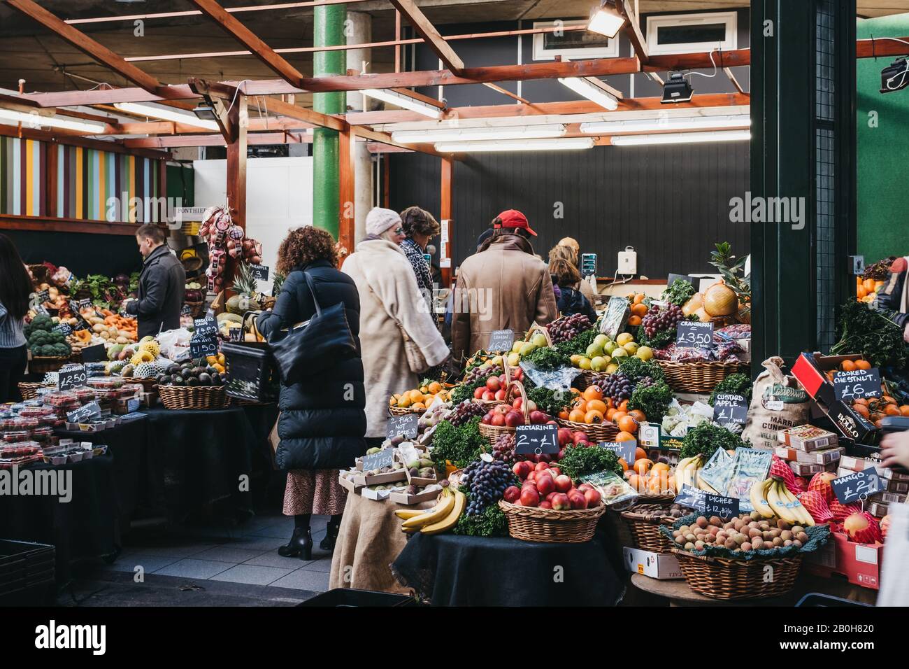 Queue Fruits High Resolution Stock Photography and Images - Alamy