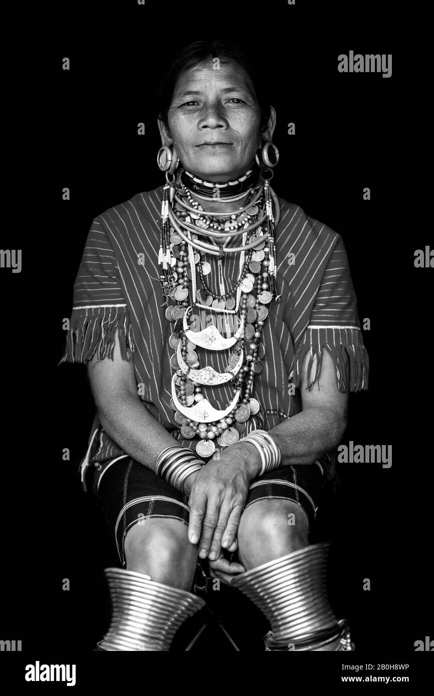 Kayaw tribe hi-res stock photography and images - Alamy