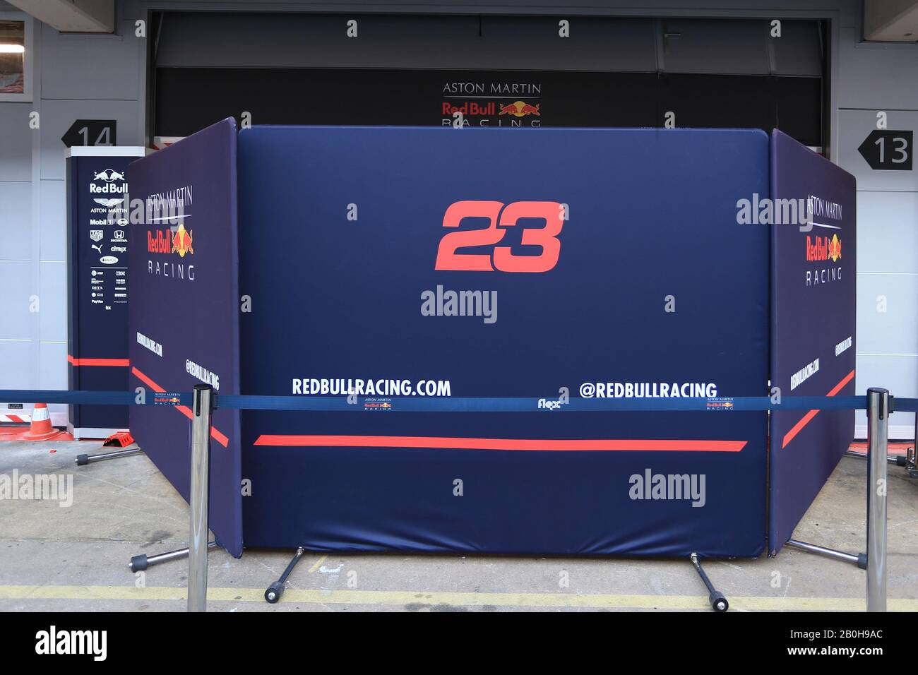 Formula 1 car front garage hi-res stock photography and images - Alamy