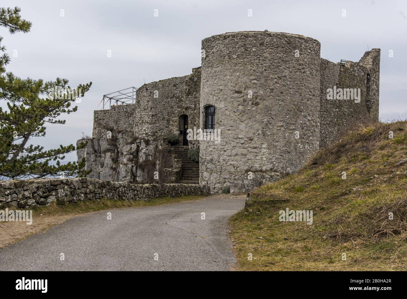 socerb castle dominates the area, slovenia Stock Photo - Alamy