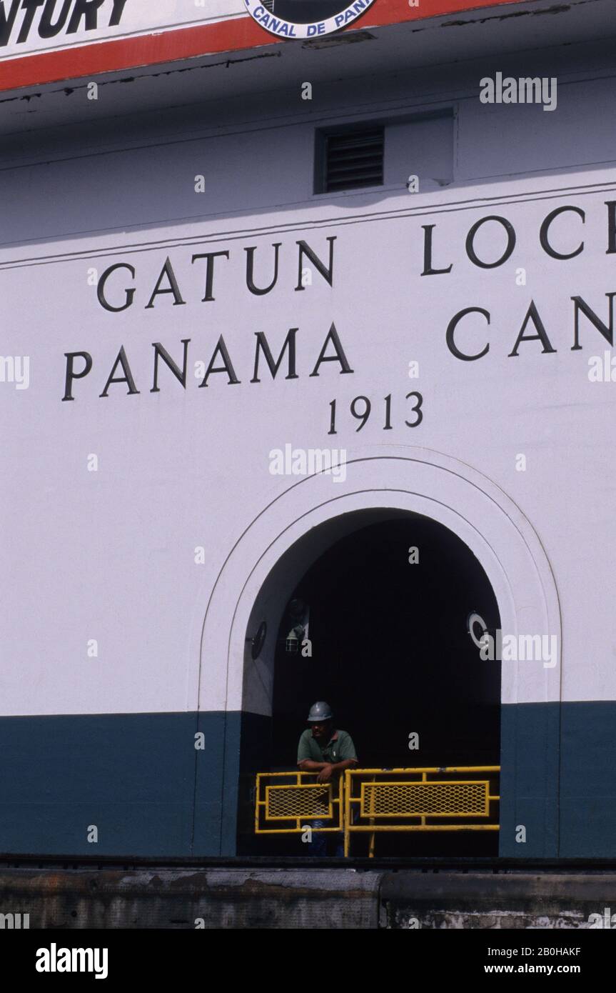 PANAMA, NEAR COLON, PANAMA CANAL, GATUN LOCKS, DETAIL OF CONTROL TOWER ...