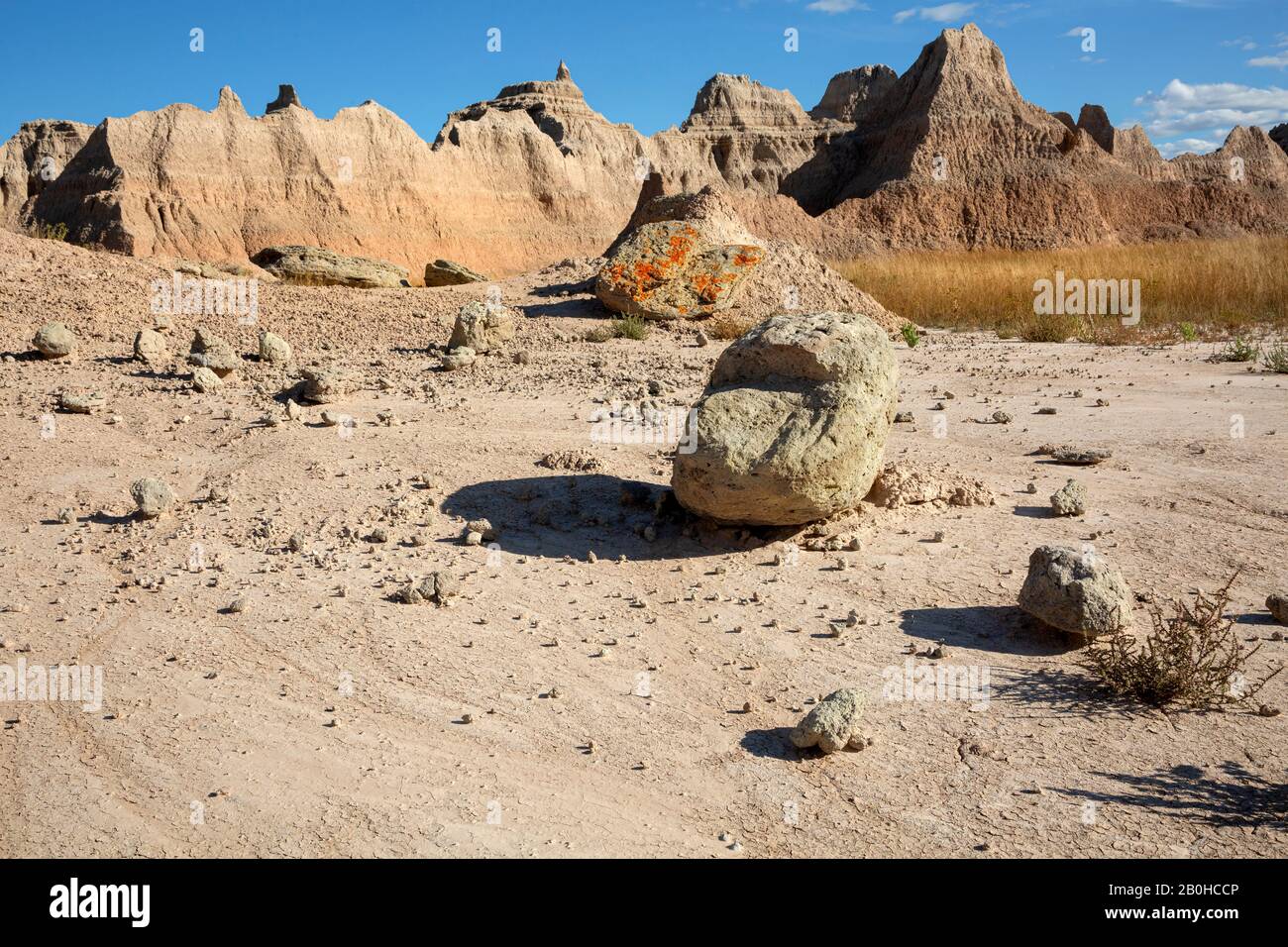 Tumbled rocks trail hi-res stock photography and images - Alamy
