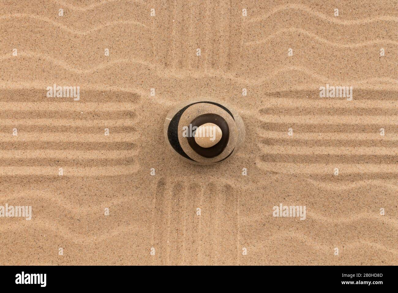 Pyramid stands hi-res stock photography and images - Alamy
