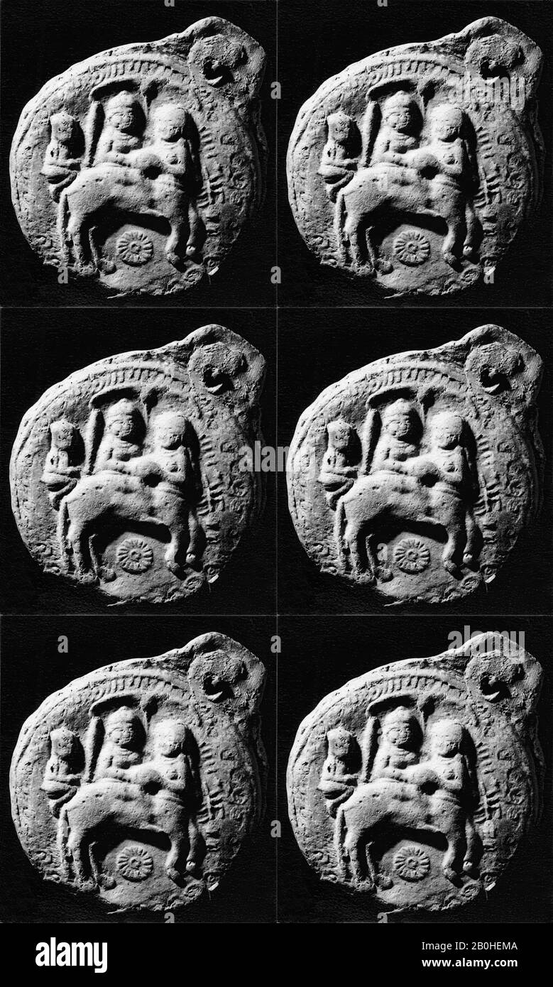 Auspicious Emblem with Pururavas and Urvashi, India, Shunga period ...