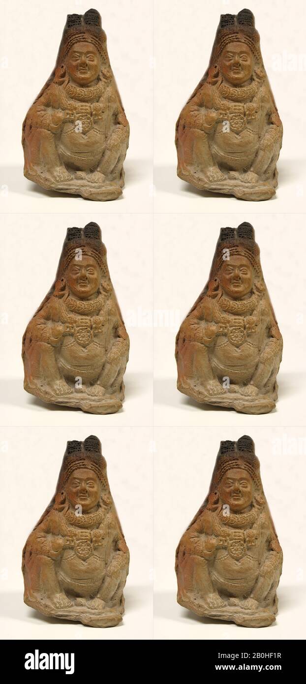 Crouching yaksha hi-res stock photography and images - Alamy