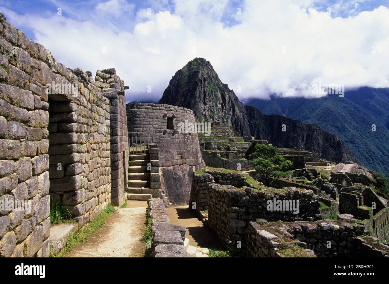 Temple sun in inca hi-res stock photography and images - Alamy