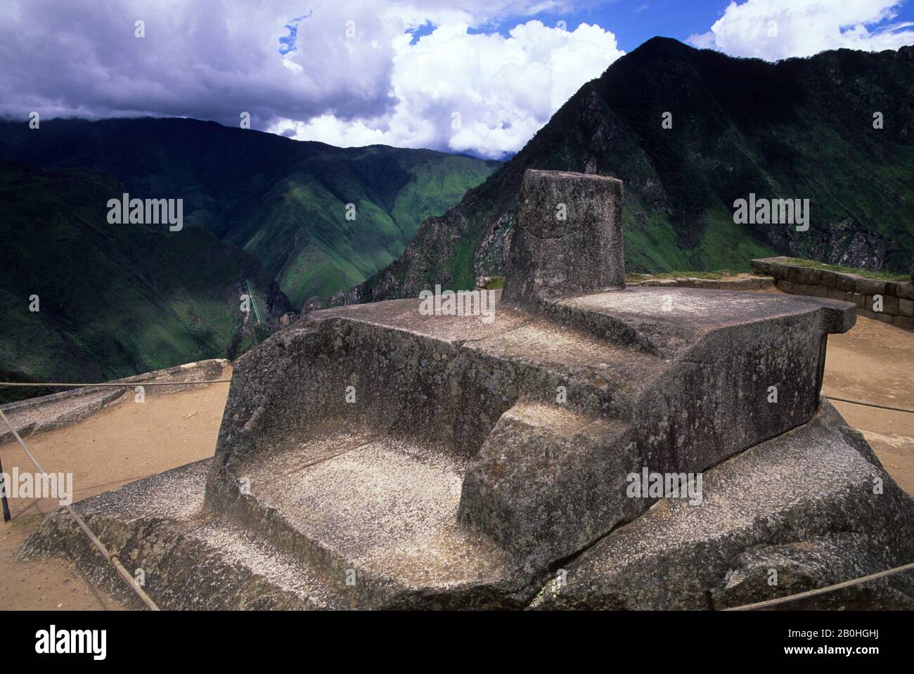 SOUTH AMERICA, PERU, SACRED VALLEY, MACHU PICCHU, INTIHUATANA, (SOLAR ...