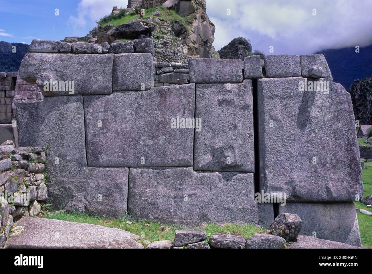 PERU, SACRED VALLEY, MACHU PICCHU, VIEW OF THE WALLS OF THE INTIHUATANA ...