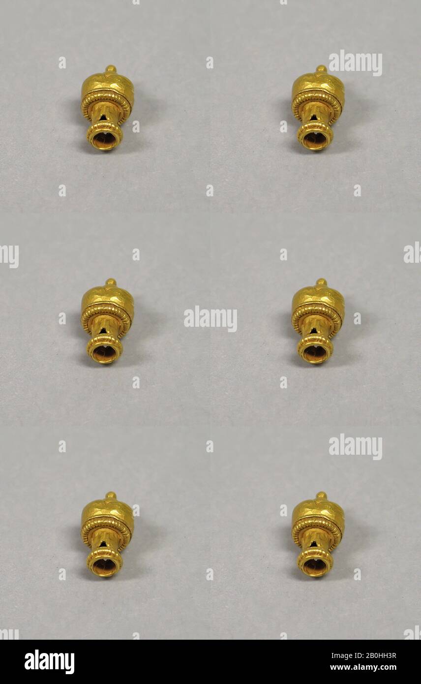 Gold twist hi-res stock photography and images - Alamy