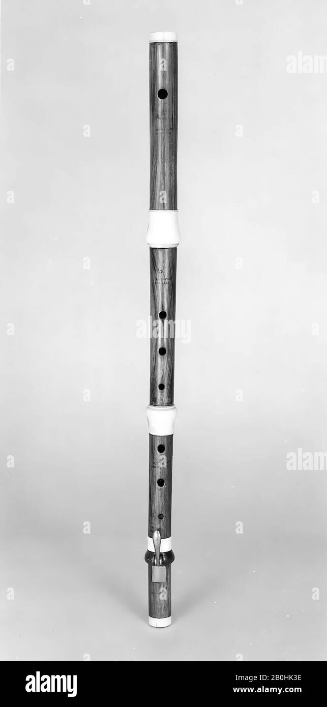 Embouchure hole hi-res stock photography and images - Alamy