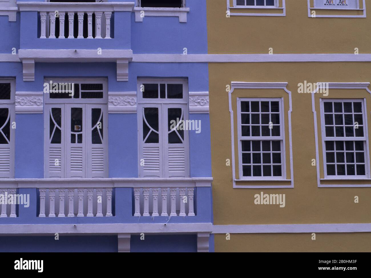 BRAZIL, SALVADOR DE BAHIA, COLONIAL HOUSES, WINDOWS Stock Photo - Alamy