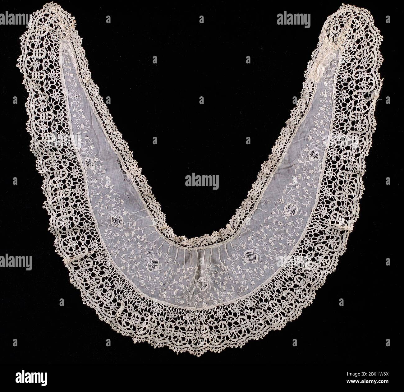 Linen fichu hi-res stock photography and images - Alamy