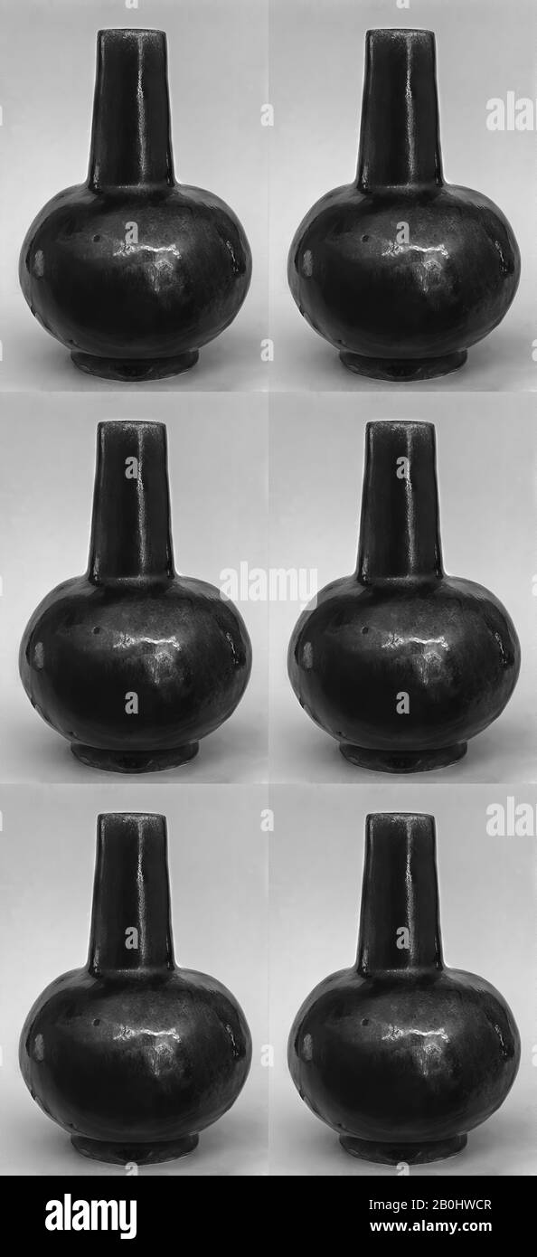 Stoneware guangdong or cochin ware hi-res stock photography and images ...