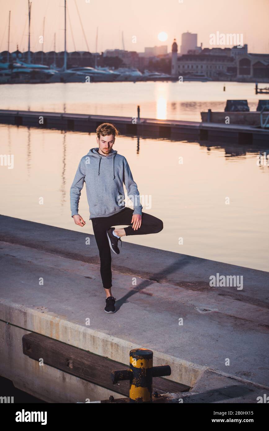 Gain muscles hi-res stock photography and images - Alamy