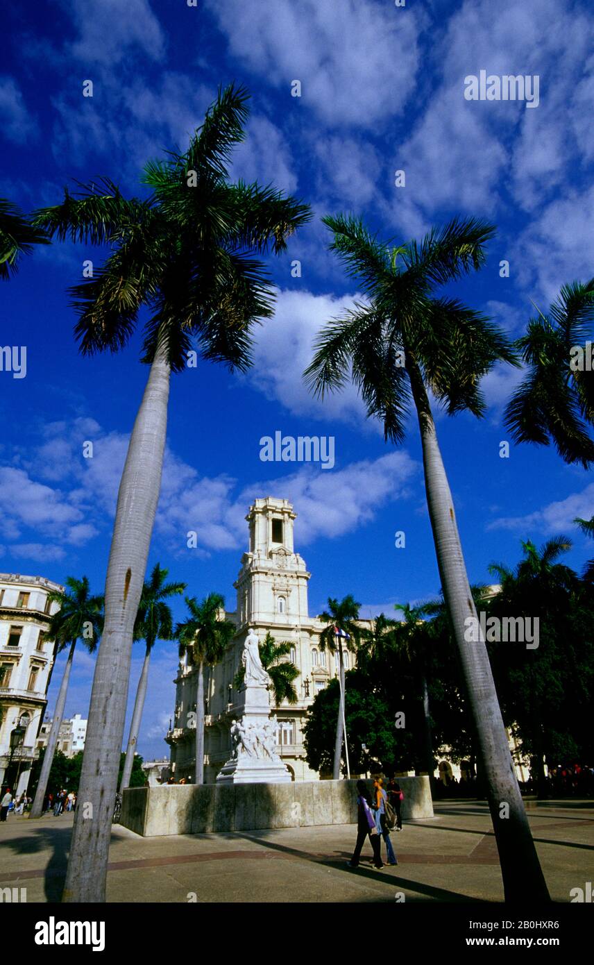 The building of central park hi-res stock photography and images - Alamy