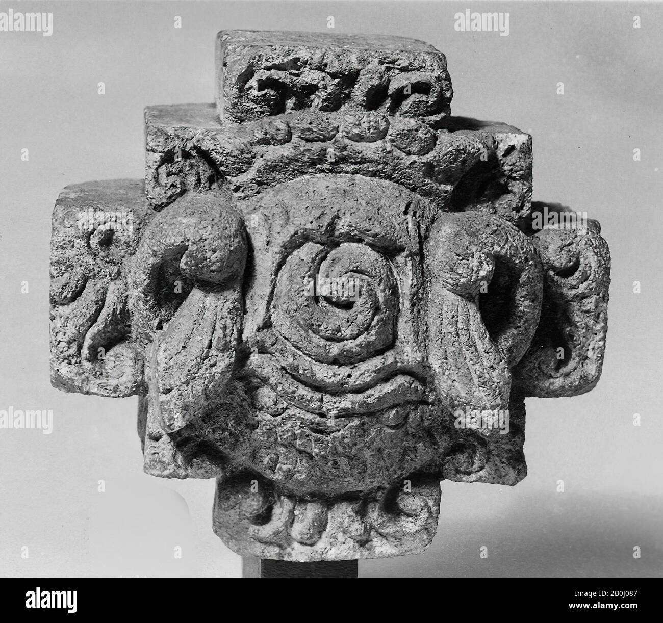 20th century sculpture hi-res stock photography and images - Alamy