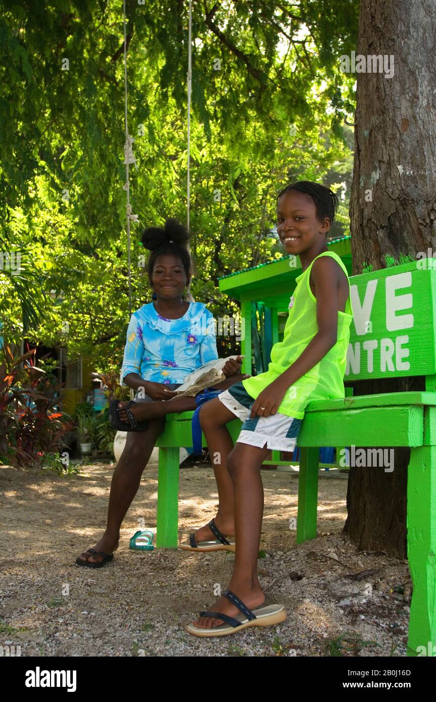 THE GRENADINES, BEQUIA ISLAND, PORT ELIZABETH, STREET SCENE, GIRLS ON ...