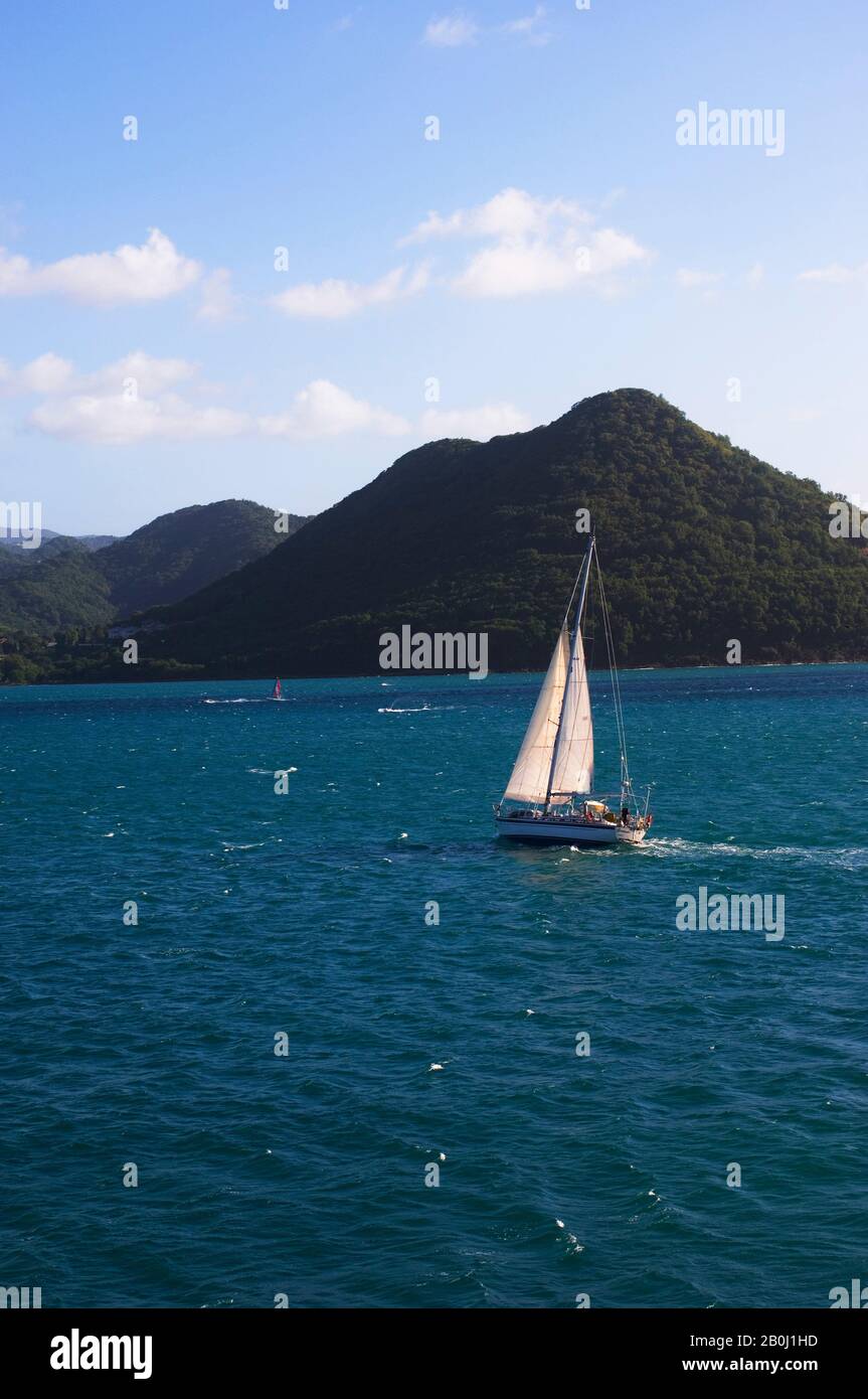ST. LUCIA ISLAND, BAY AT PIGEON ISLAND, SAILBOAT Stock Photo - Alamy