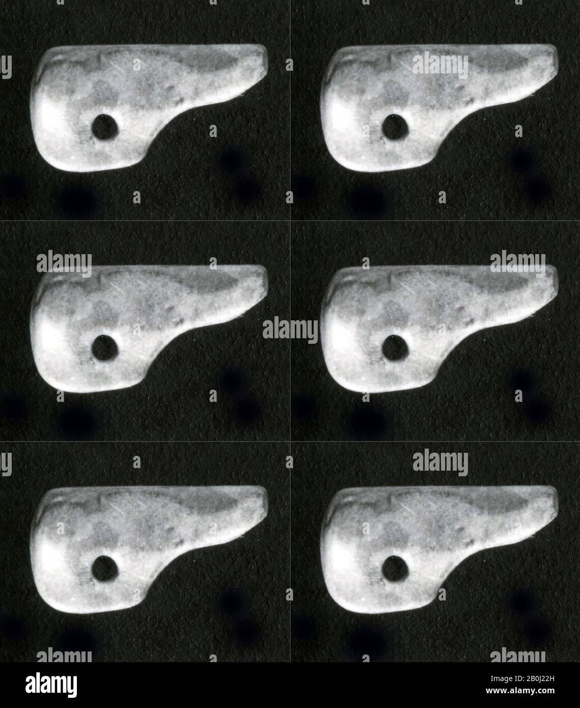 Anubis head amulet hi-res stock photography and images - Alamy