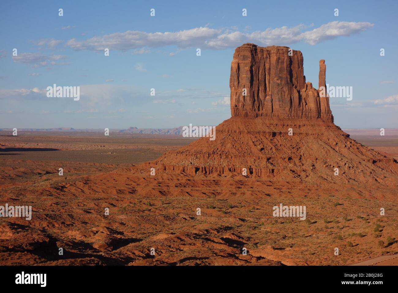 West mitten butte of Monument Valley nationalpark viewpoint at visitor ...