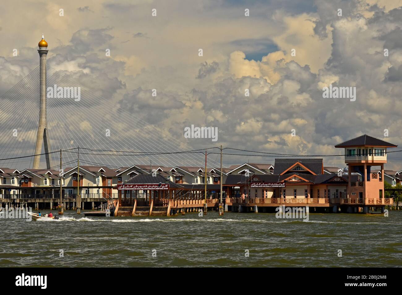 Ripas bridge hi-res stock photography and images - Alamy