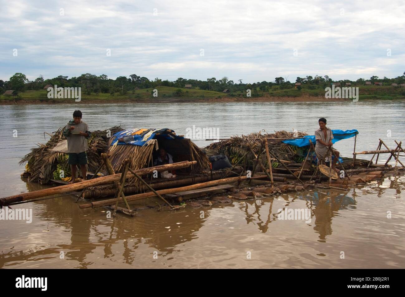 Houseboat On Amazon River High Resolution Stock Photography and Images ...