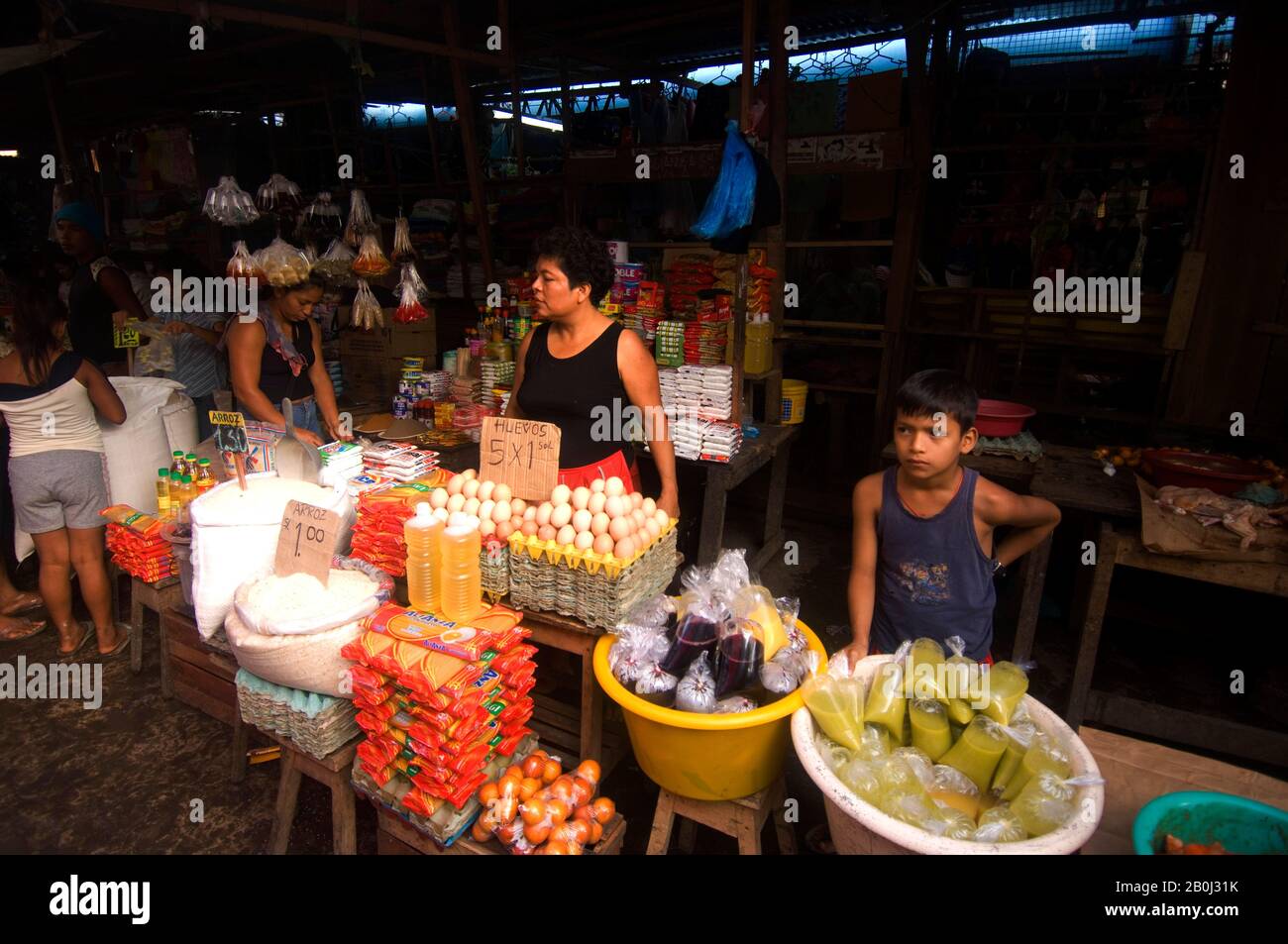 PERU, AMAZON BASIN, IQUITOS, BELEM MARKET, MARKET SCENE Stock Photo - Alamy