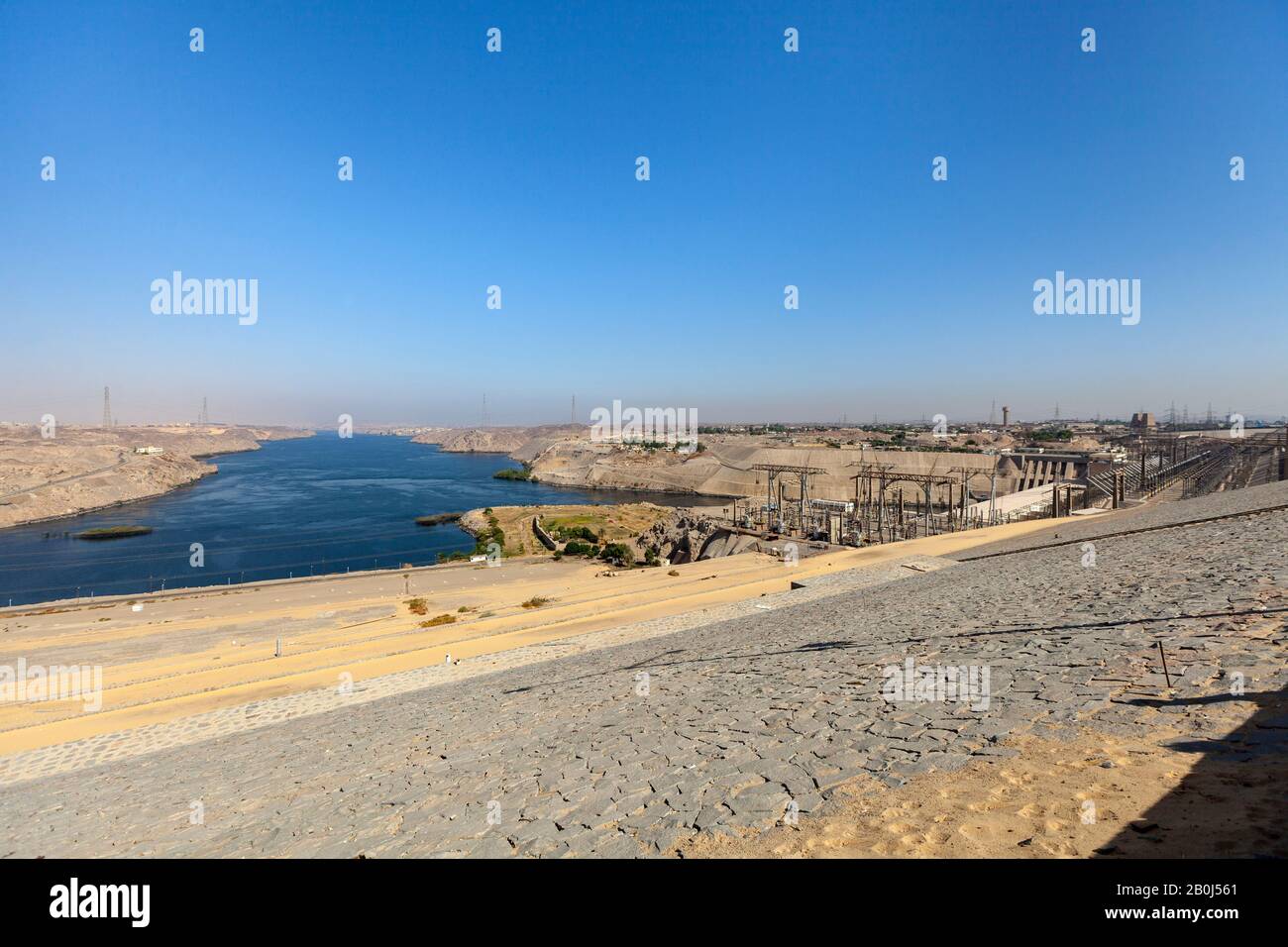 Egypt aswan high dam hi-res stock photography and images - Alamy