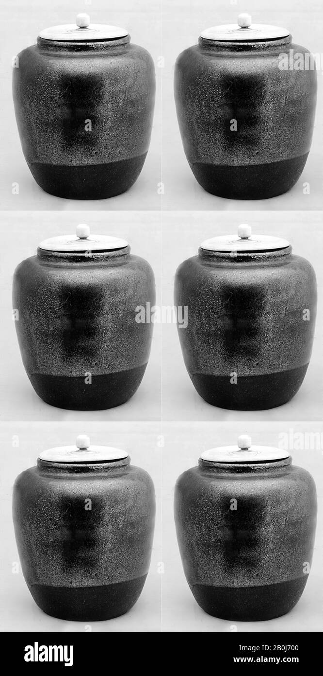 Left handed itogiri seto ware hi-res stock photography and images - Alamy