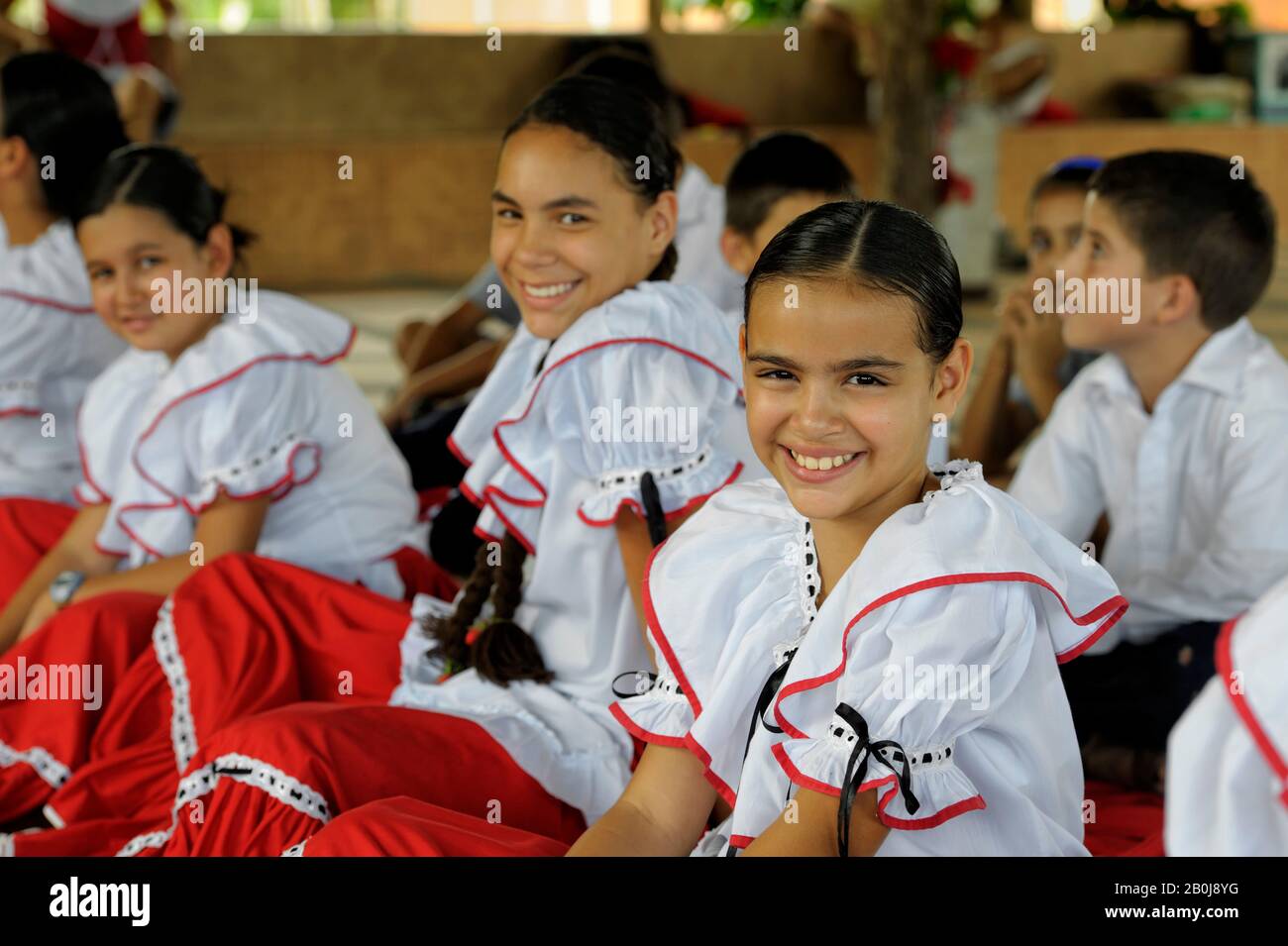 COSTA RICA, NEAR ARENAL, SAN FRANCISCO SCHOOL, SCHOOL CHILDREN IN ...