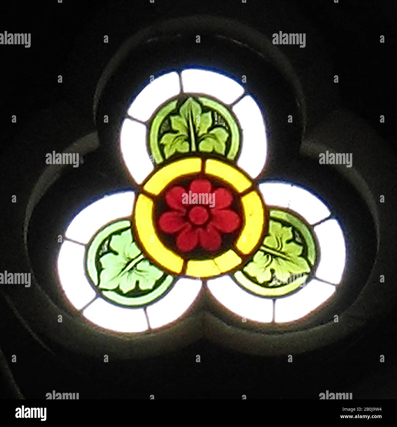 Trefoil shaped tracery light hi-res stock photography and images - Alamy