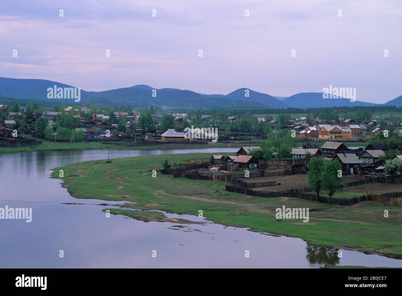 RUSSIA, SIBERIA, MOGOCHA VILLAGE WITH WOODEN HOUSES Stock Photo - Alamy