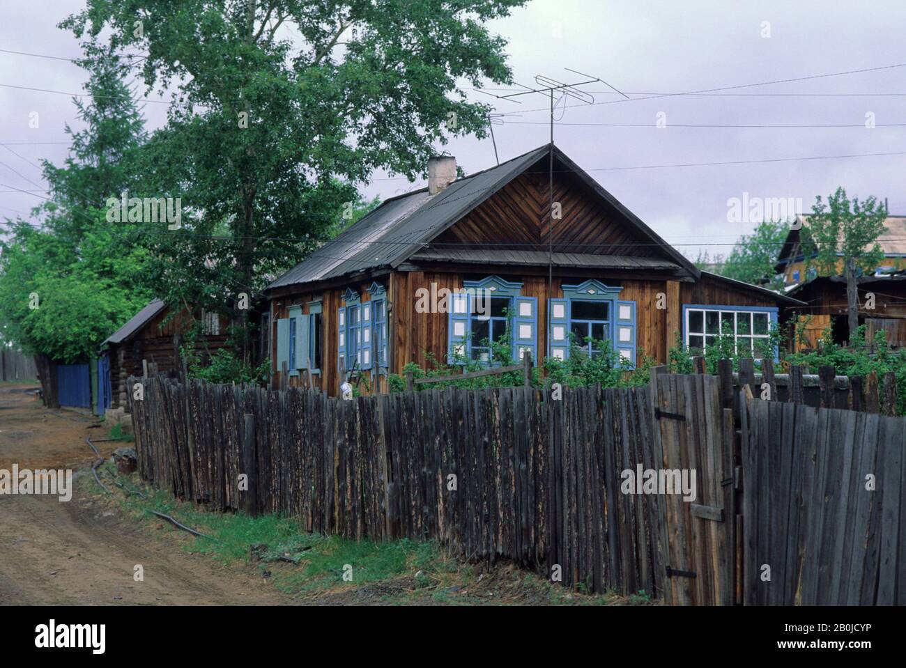 Siberian village russia houses hi-res stock photography and images - Alamy